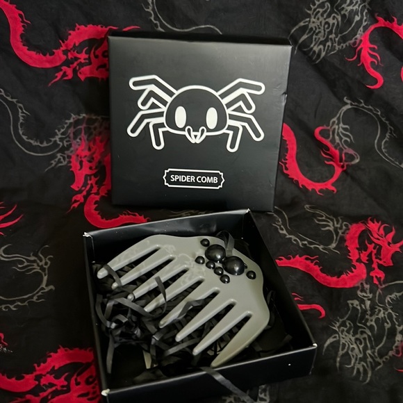 Warner Bros. | Other | Harry Potter Spider Comb | Poshmark